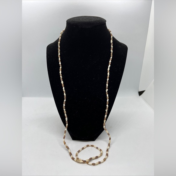 Jewelry | Vintage Long Shell Necklace Brown And Cream Colored Small ...